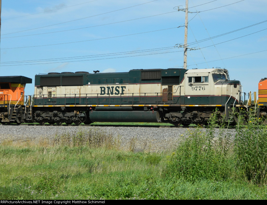 BNSF 9776